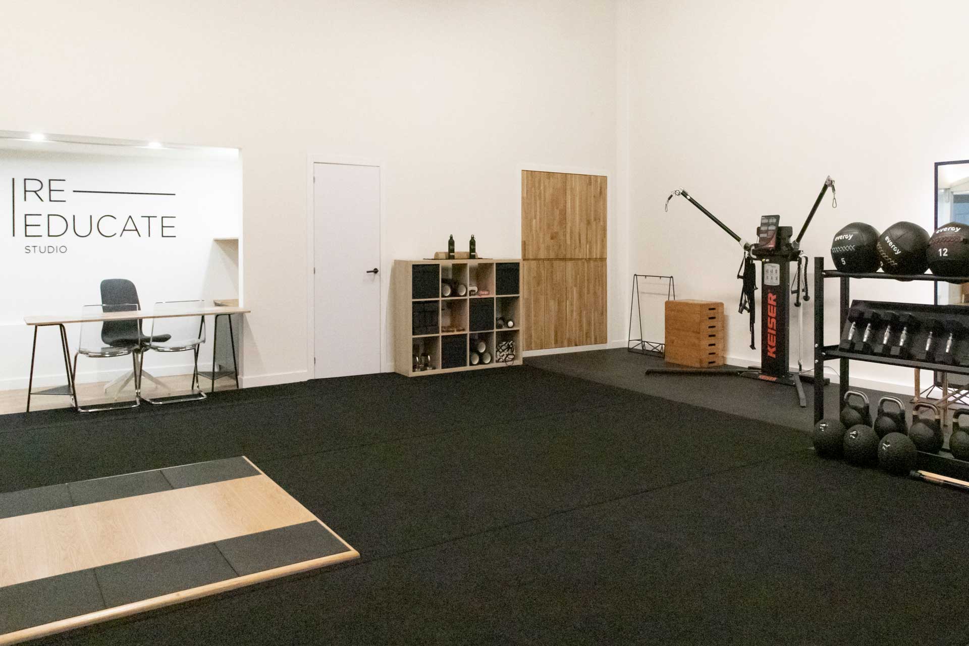 El Studio - Re-Educate Studio